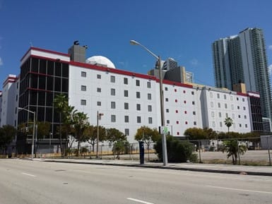 Instalaciones Aéreas: Métodos Autosoportado (ADSS) vs Devanado (Lashed)